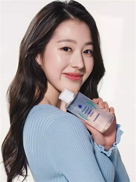 Potret Menawan Jang Da Ah Pemeran Drama Pyramid Game Beauty Journal