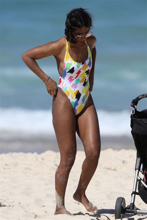 Naked Kelly Rowland Added By