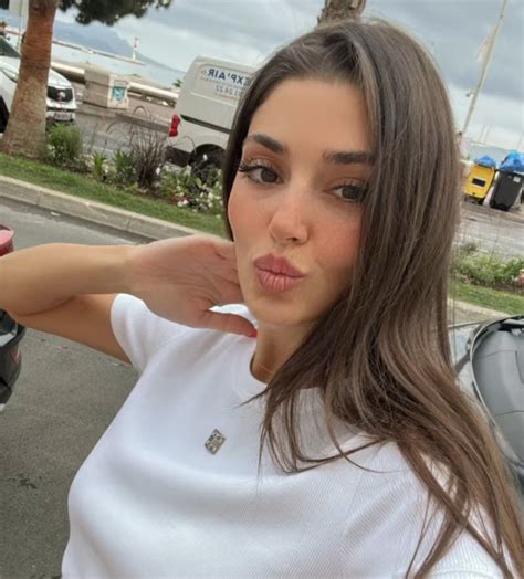 تصویری از خوشگذرانی هانده ارچل در ایتالیا؛ استایل جذاب بازیگر محبوب ترک