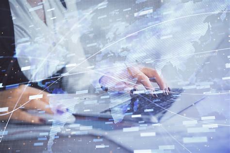 컴퓨터 및 데이터 테마 홀로그램 드로잉에서 작업하는 여성의 손의 멀티 노출 기술 개념 개념에 대한 스톡 사진 및 기타 이미지 개념 공부 네트워크 보안 Istock