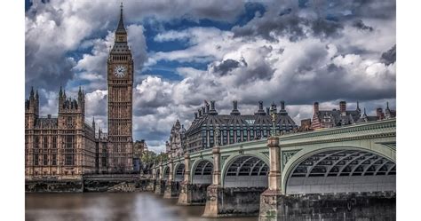 Близо 13 500 мигранти са били изведени от Великобритания след изборите