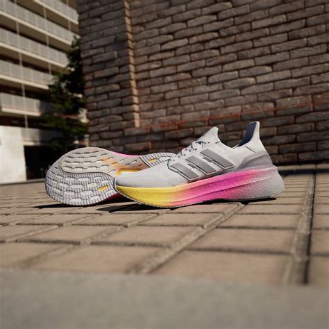 Shoes - Ultraboost 5 Shoes - White | adidas Qatar