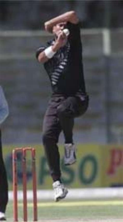 Daryl Tuffey About To Bowl