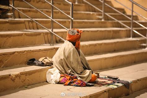 瓦拉纳西वाराणसी，又称贝拿勒斯瓦拉纳西恒河贝拿勒斯新浪新闻