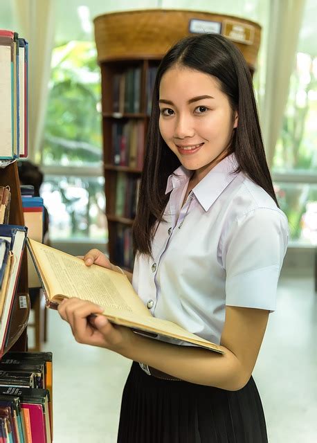 Tips Cantik Pergi Ke Sekolah Sederhana Namun Efektif