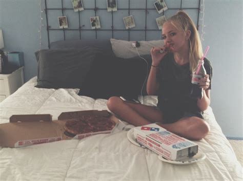 Photo Of Maddi Eating Dominos Pizza In Her Bedroom I Love Pizza