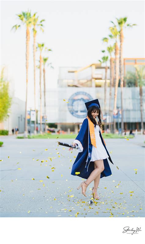 Top Posing Ideas For Memorable Graduation Photos Stanley Wu Photography
