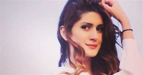 Desi Actress Pictures Kubra Khan Pictures Pics ★ Desipixer