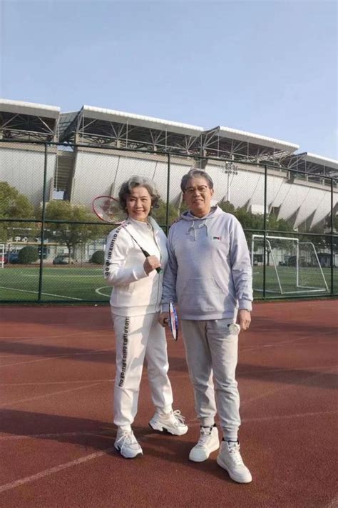 霞飞 老年模特 广告拍摄 产品展示 T台走秀