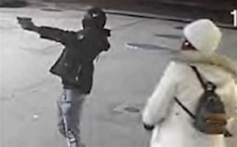 Devant Sa Mère Un Ado Américain En Tue Un Autre âgé De 14 Ans Puis S