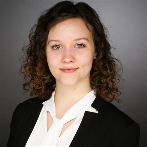 Nina Weitz Sachverständige Brandschutz TÜv Rheinland Industrie