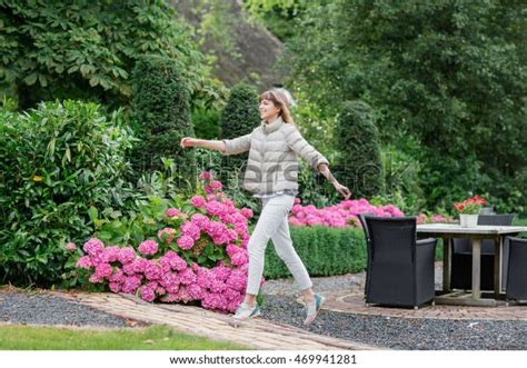 1 Imágenes De Studient Run Imágenes Fotos Y Vectores De Stock