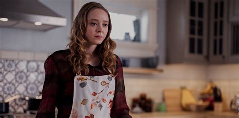 Does Mae Die In Devil In Ohio Spoiler