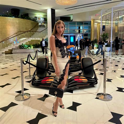 Cindy Too Much Cindytoomuch • Instagram Photos And Videos