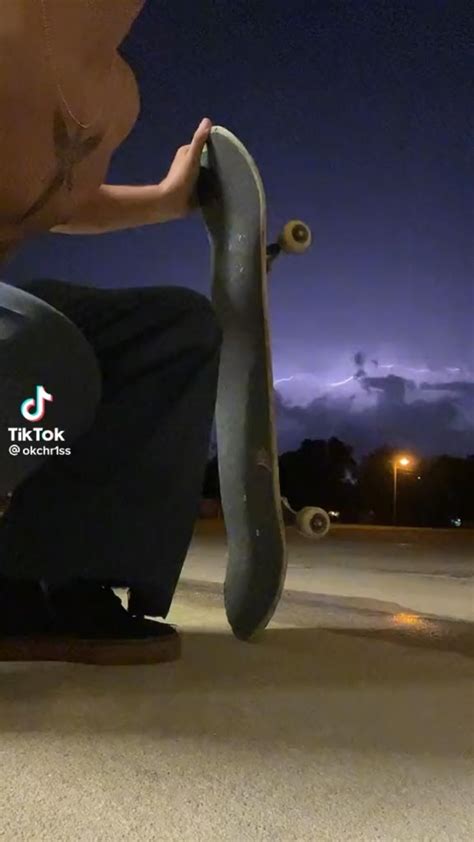 Hot Skater Boys Aesthetic Grunge Lifestyle Skaten Rollschuhlaufen