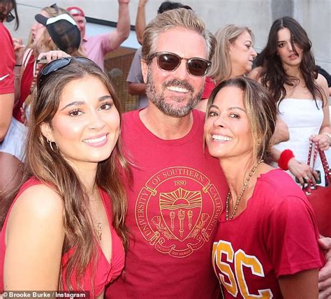Brooke Burke 52 Poses With Her Mini Me Daughter Sierra 21 At Her