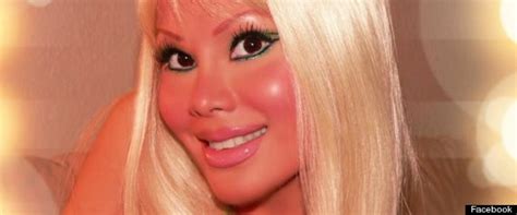 Woman Spends 99 000 To Look Like Blow Up Sex Doll Huffpost Weird News