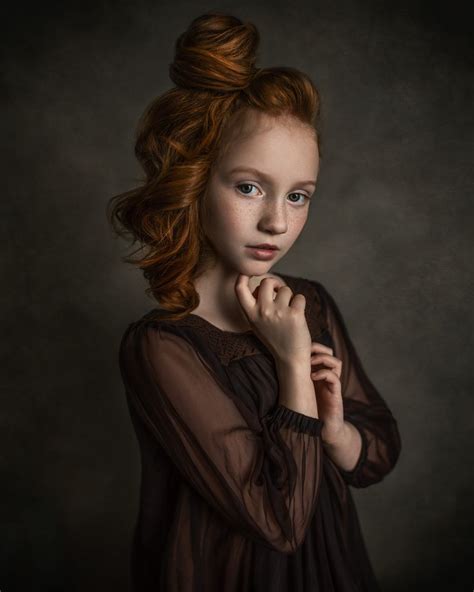 Introducing portrait lighting techniques - master Rembrandt lighting ...