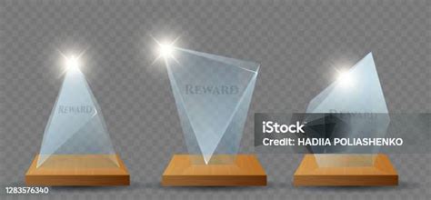 투명 유리 트로피 보상 세트 사실적인 절연 벡터 유리 표지판 대회 및 스포츠 수상자 상품 유리 상을 수상하는 챔피언십 벡터