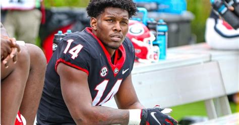 Report Georgia Tight End Arik Gilbert Did Not Travel To South Carolina