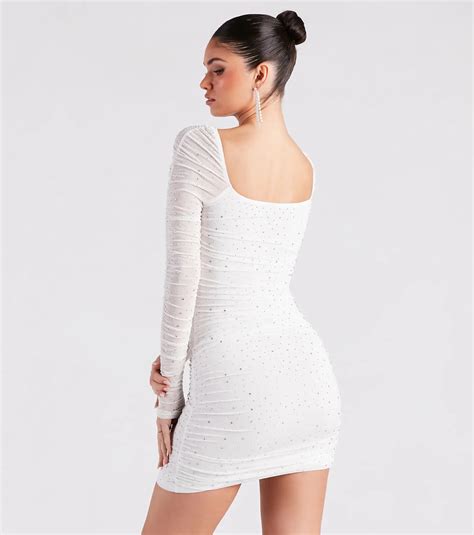 Sheer White Dresses And Windsor