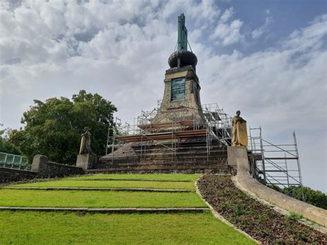 Mohyla Míru U Slavkova U Brna Chrpa Pa