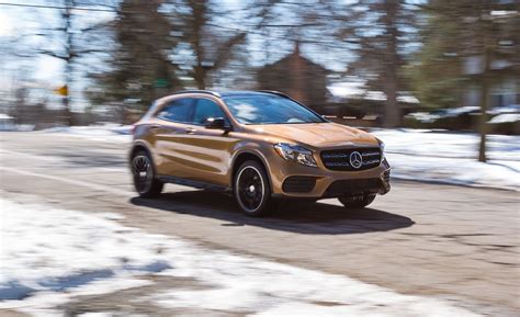 Mercedes Benz Gla Class Reviews Mercedes Benz Gla Class Price Photos