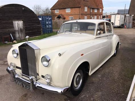 Olivia Classic Rolls Royce Mark Clover Wedding Cars