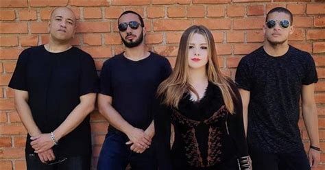 Valiria Cкачать бесплатно в Mp3 слушать музыку онлайн на портале Musify