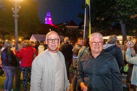Internationale Lichtkunstenaars Laten Kerktoren In Hun Eigen Blokzijl