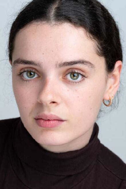 Jeanne Ros Biographie Spectacles Films Théâtre Et Photos