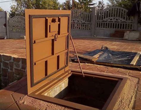 метален КАПАК за шахта Решетки за дъждоприемни канали и шахти Строителни материали В