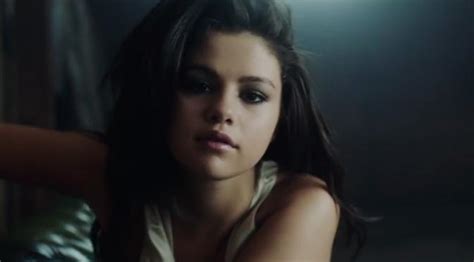 Selena Gomez Kunjungi Rumah Orlando Bloom, untuk Bermesraan? - ShowBiz Liputan6.com
