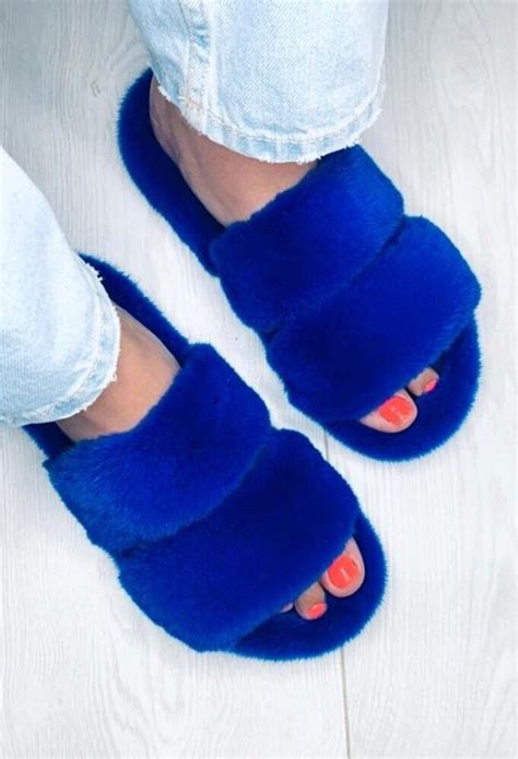 Шикарні шльопанці з нірки — ціна 5000 грн у каталозі Шльопанці Купити жіночі речі за доступною