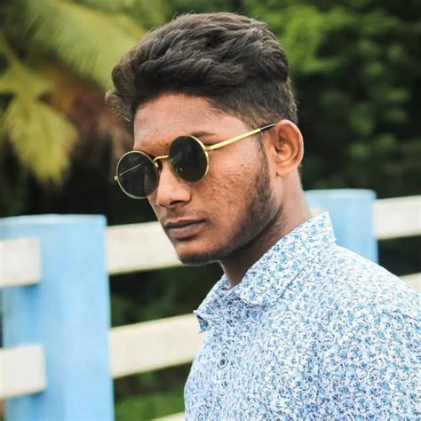 Aswin Aswin Comrade • Threads Say More