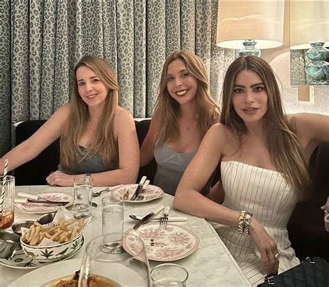 Agt Fans Call Sofia Vergara 51 Ageless As She Stuns In Strapless White Dress On Night Out