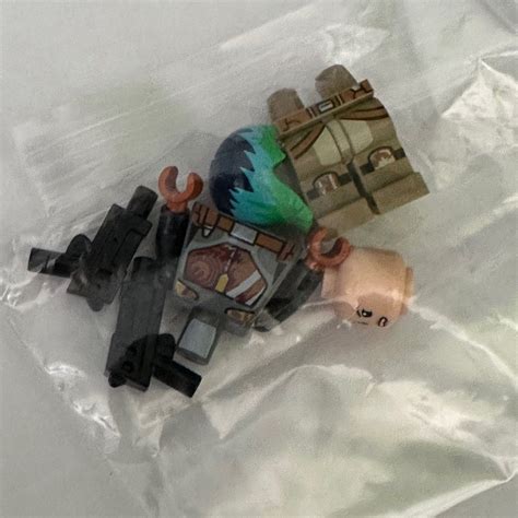 Lego Sabine Wren Minifig Bright Green And Dark Blue Hair Star Wars