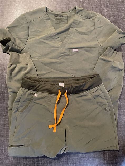 Figs Scrubs For Sale In Pumpkin Center Ca Offerup