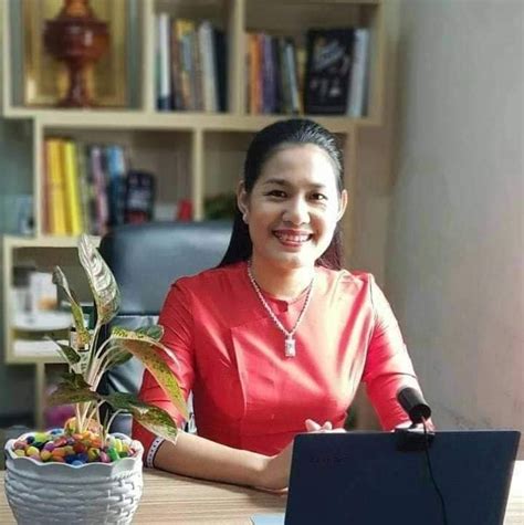 ဖိုင်းနက်မြန်မာ အွန်လှိုင်းချေးငွေလုပ်ငန်း