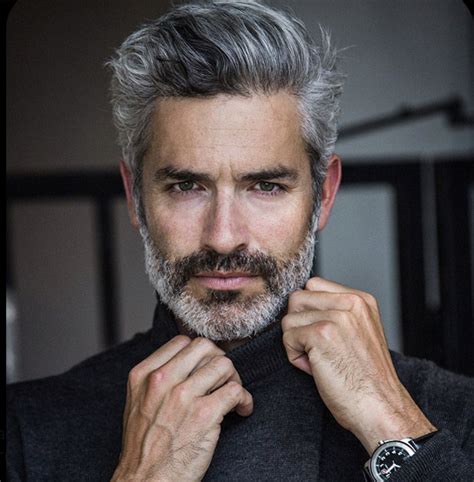 Mashkull Me Mjekër Apo Pa Mjekërkë Duan Femrat Kryefjala