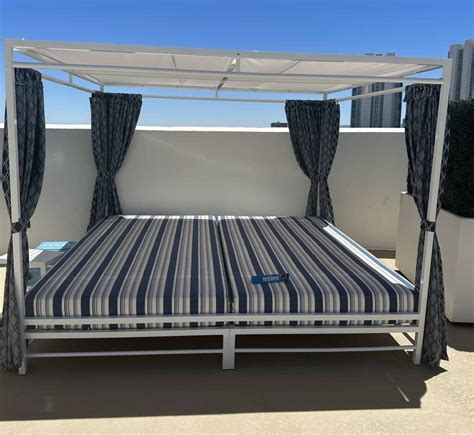 The Strat Las Vegas Pools 2025 Season Hours Prices And More Midlife