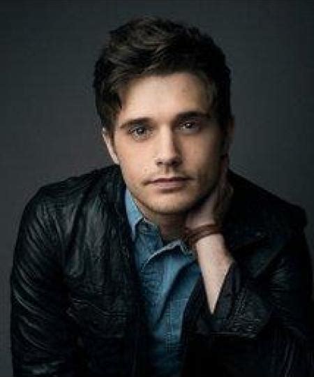 Brown Haired Actors Under 25 Brown Haired Actors Under 25