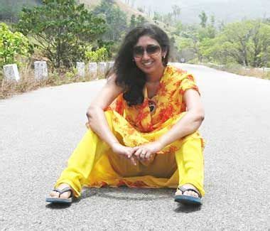 Biwi Ki Saheli Ka Salwar Khol Ke Garam Choot Chudai Desi Indian Wear Women