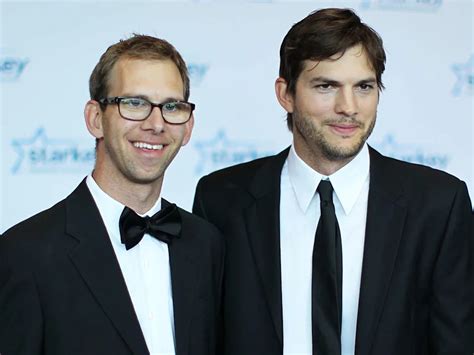 All About Ashton Kutchers Twin Brother Michael Kutcher Yahoo Sports