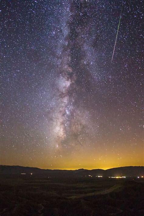 Milky Way And A Perseid Meteor At Fonts Point Usa By Slworking2