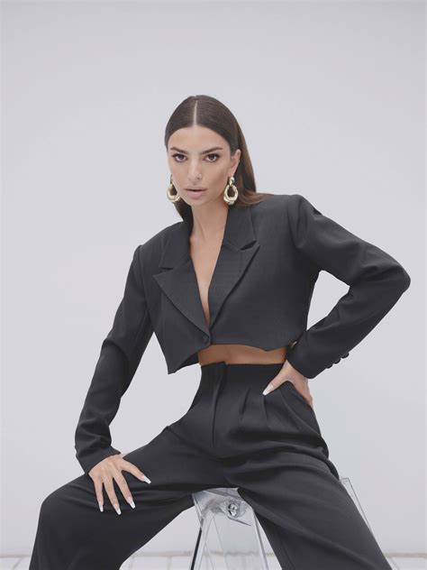 Emily Ratajkowski Sexy Photoshoot Hot Celebs Home