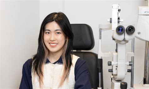 Do Reading Glasses Help With Astigmatism Or Make It Worse