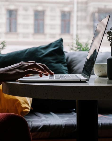 15 Stories Of Partners Caught Cheating Through Devices Bright Side