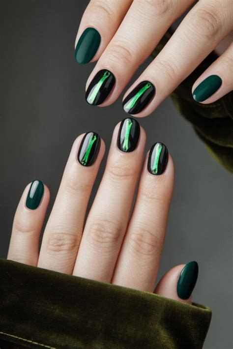 15 Green Cat Eye Nails That Are Bold Shimmery And Absolutely