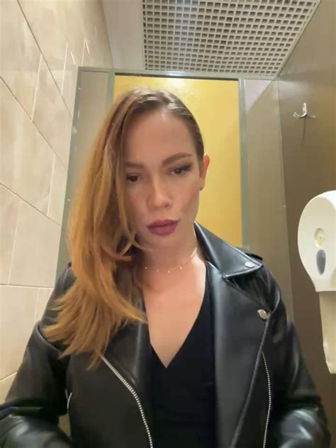 LavenderHot S XXX Videos Recorded Live Shows XHamsterLive